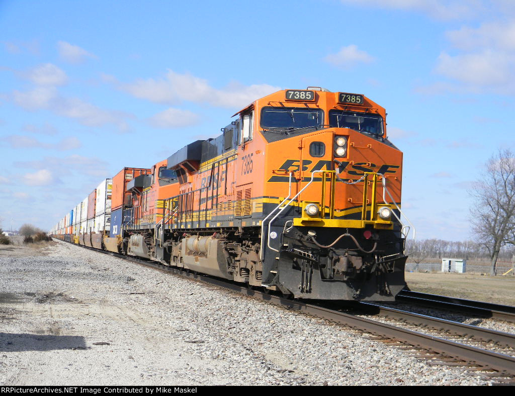 BNSF 7385